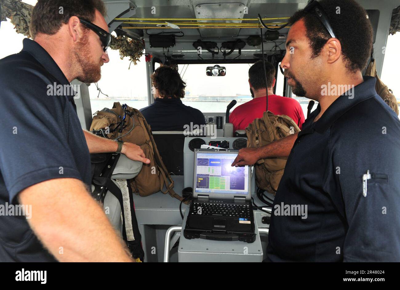 Unmanned Underwater Vehicle operations 130501 Stock Photo - Alamy