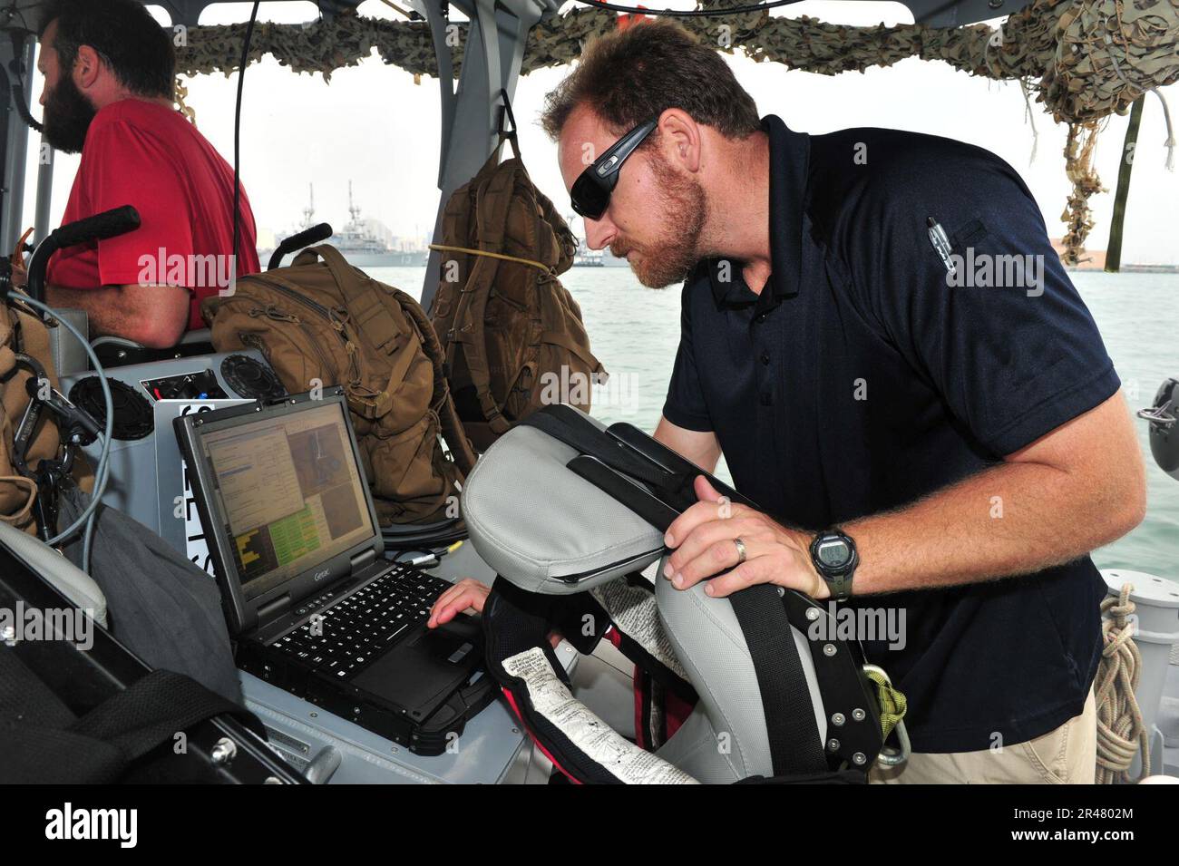 Unmanned Underwater Vehicle Operations 130501 Stock Photo - Alamy