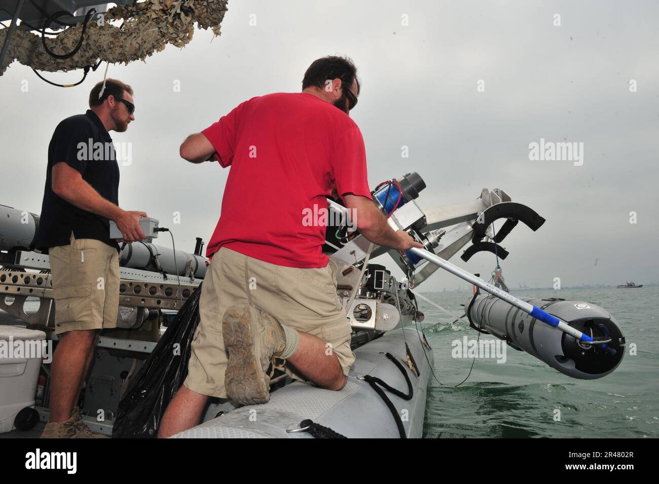 Unmanned Underwater Vehicle Operations 130501 Stock Photo - Alamy