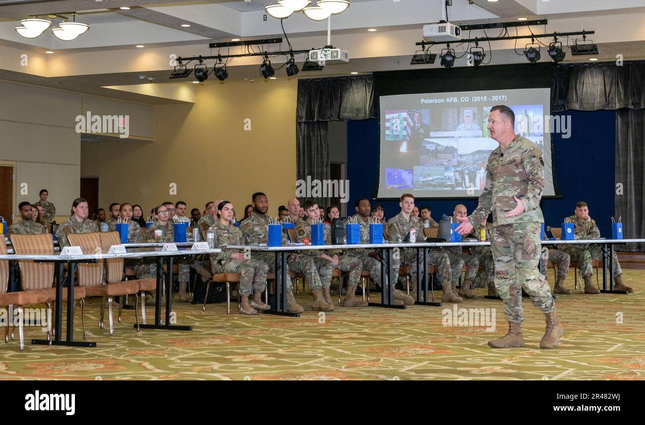 Lead a thon hi-res stock photography and images - Alamy