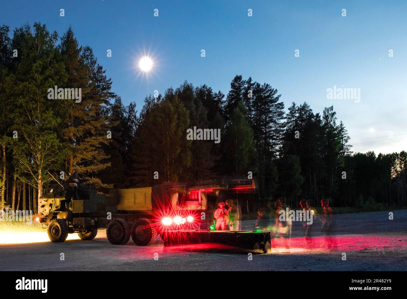 U.S. Soldiers assigned to the Blackhawk Battery, 1st Battalion, 14th ...