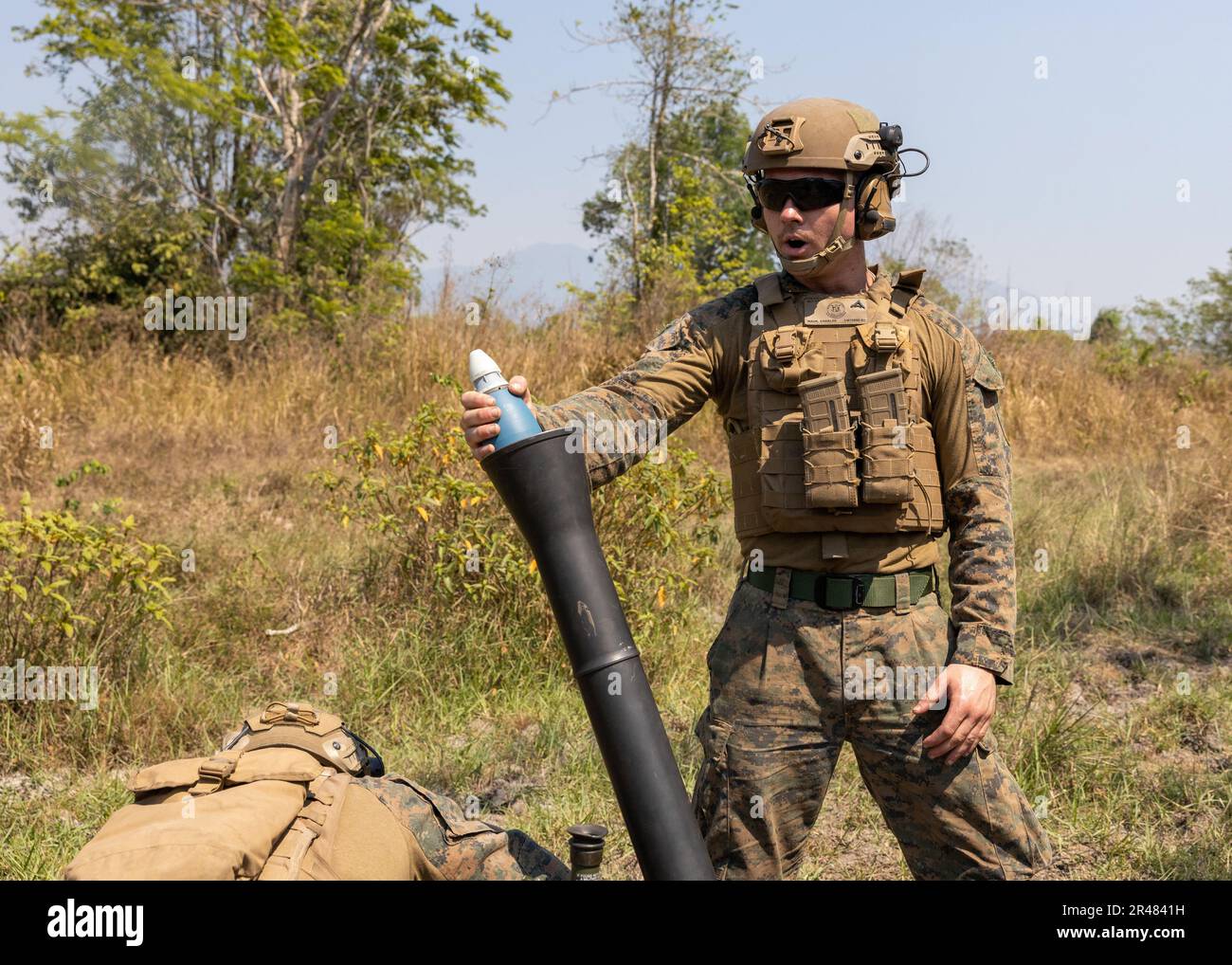 81 mortar gunner hi-res stock photography and images - Alamy