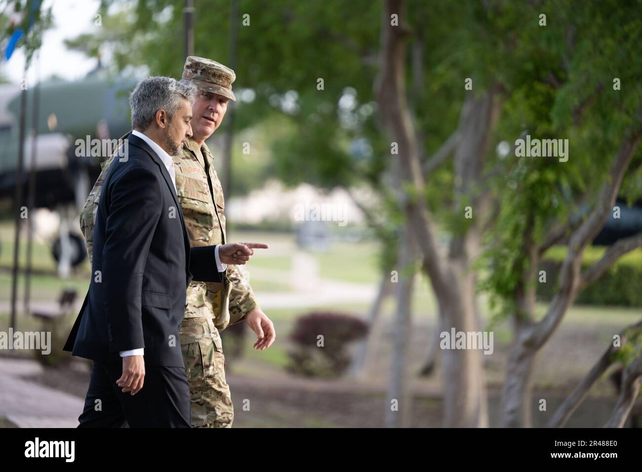 Lt gen tony d bauernfeind hi-res stock photography and images - Alamy