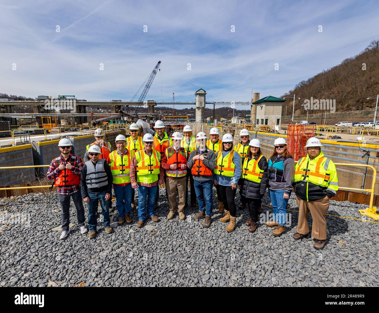 Members of the U.S. Army Corps of Engineers Pittsburgh District and the ...