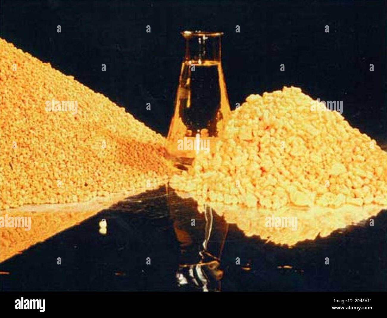 Uranium conversion 2 Stock Photo - Alamy