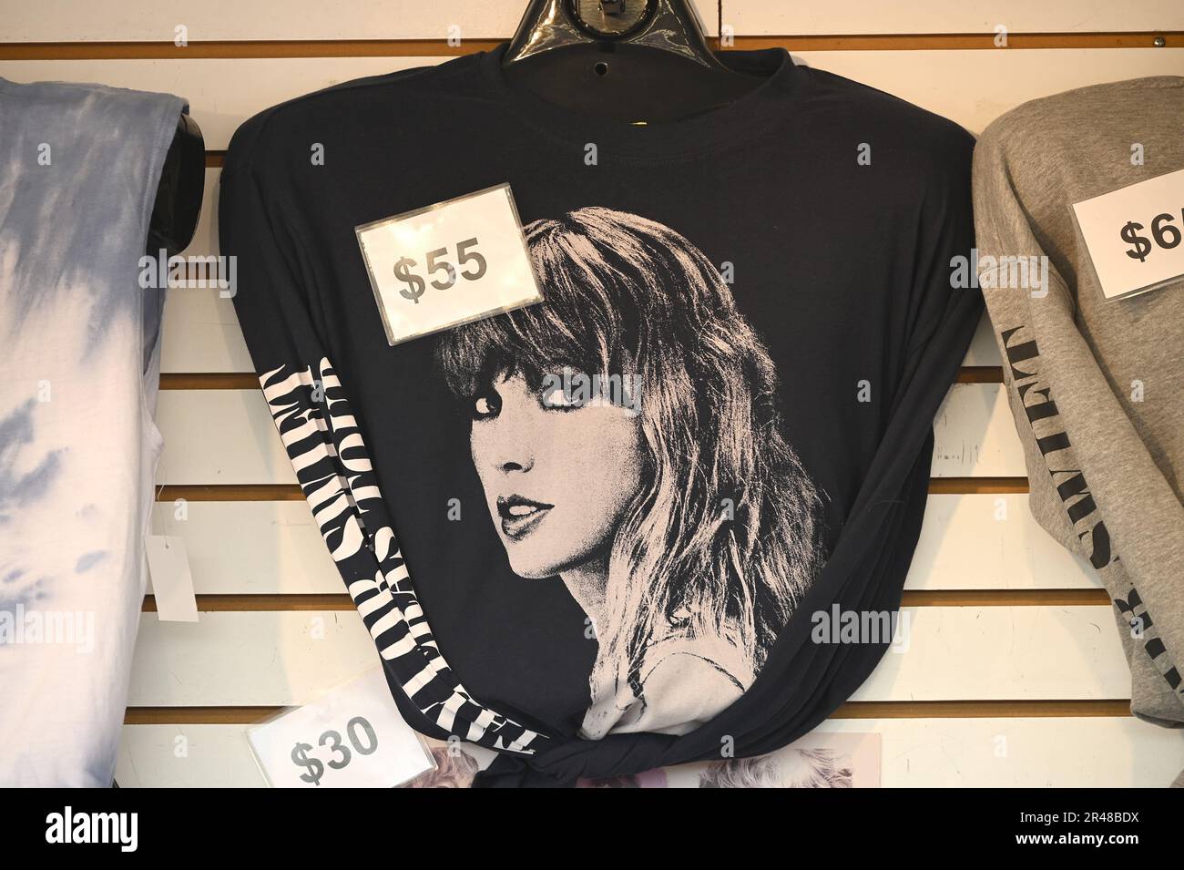 East Rutherford, USA. 26th May, 2023. Merchandise seller set up before ...