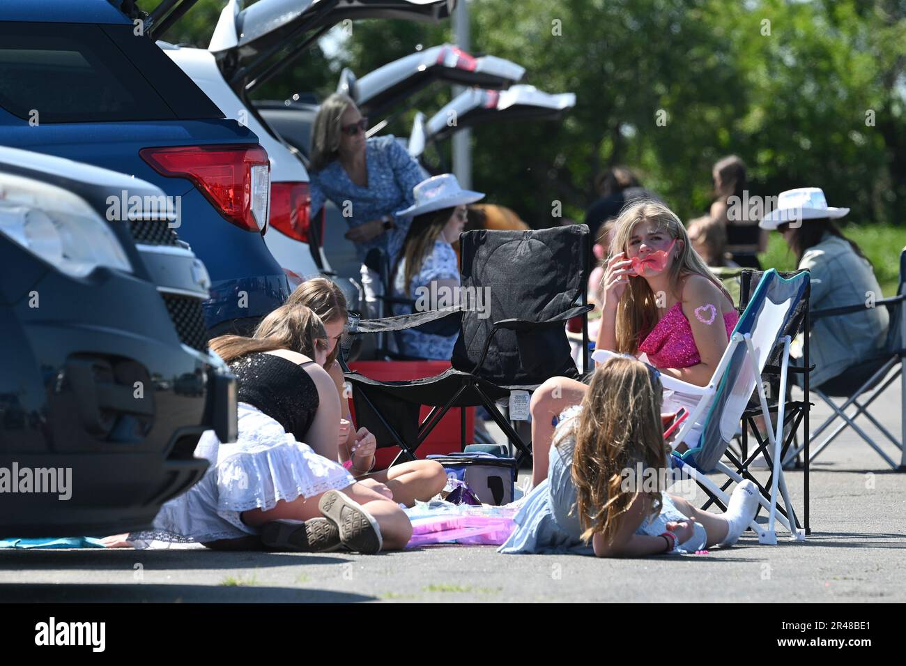East Rutherford, USA. 26th May, 2023. Fans tailgate inside the MetLife ...