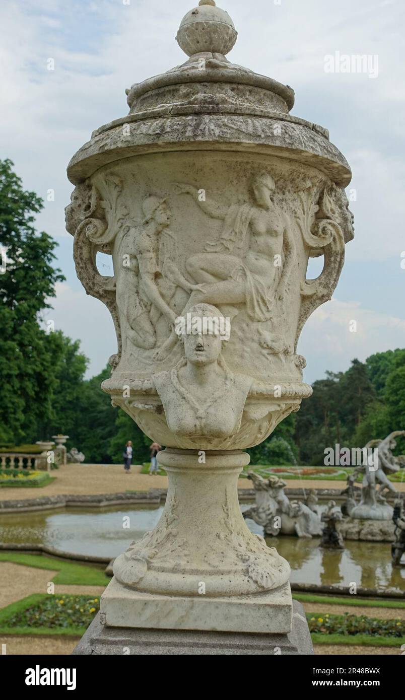 Urn by Jan Pieter van Baurscheit the Elder, Antwerp, early 1700s ...