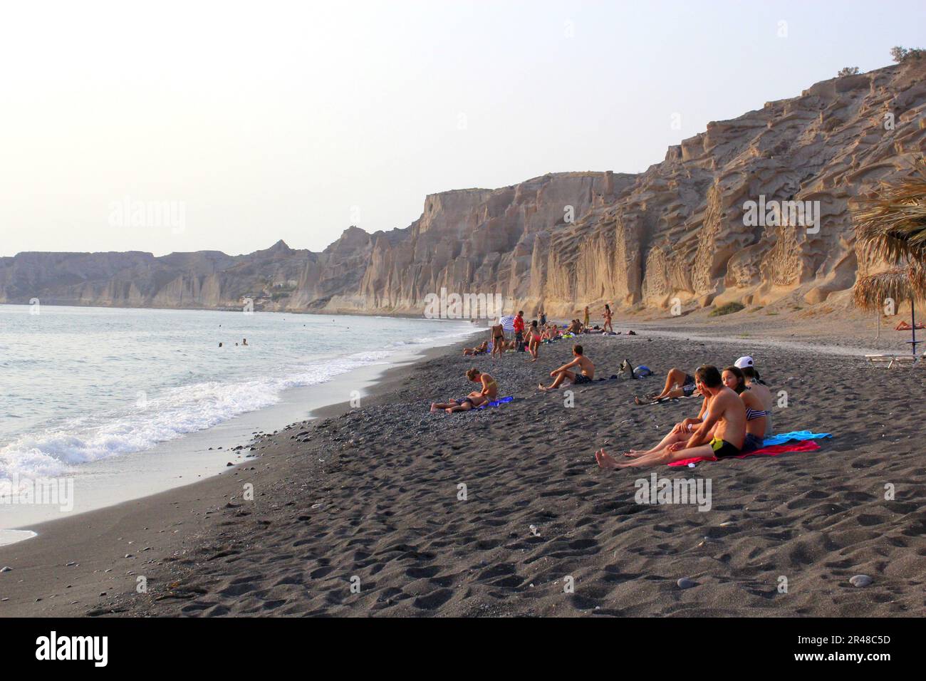 Santorini vlychada hi-res stock photography and images - Alamy