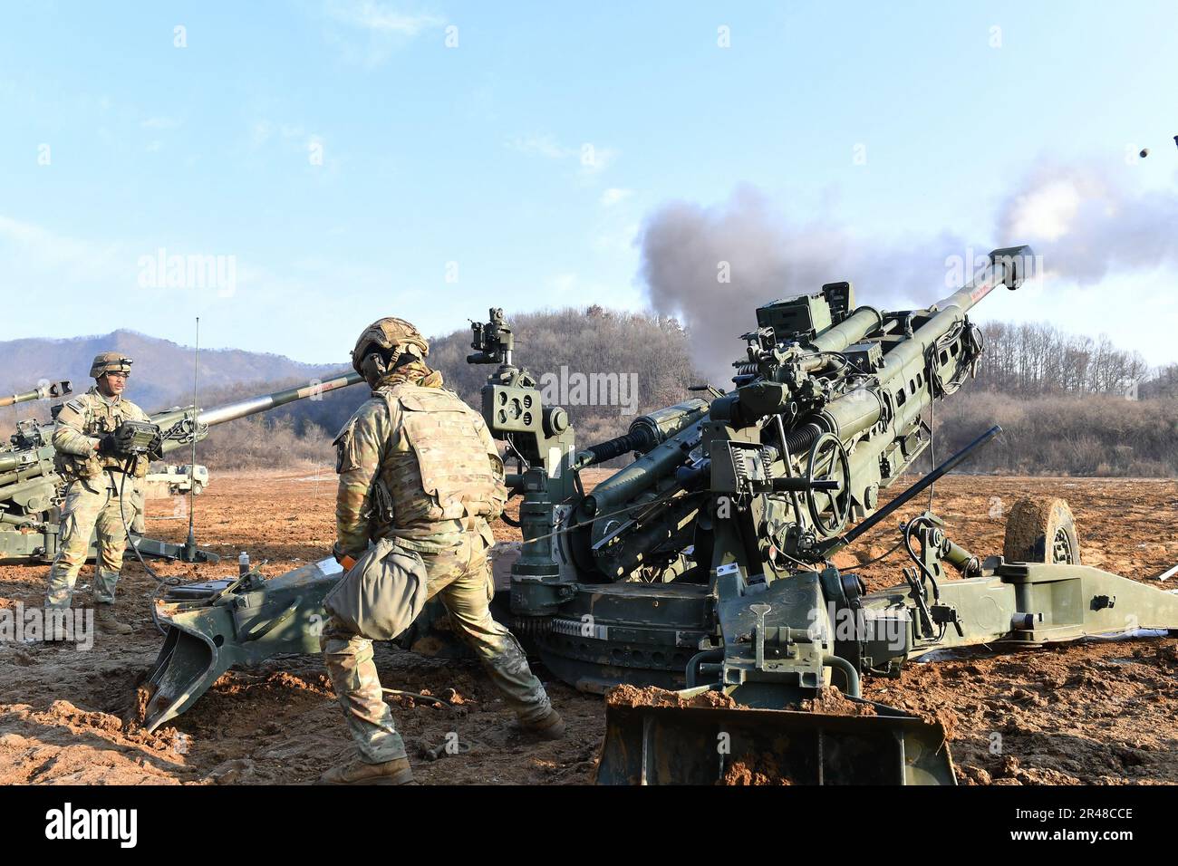 South Korea's 28th Infantry Division, Artillery Brigade, U.S 2nd ...
