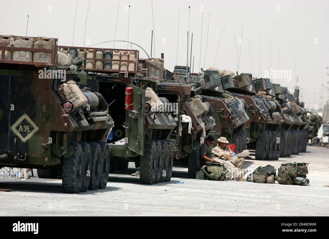 US Armor in Iraq -b Stock Photo - Alamy