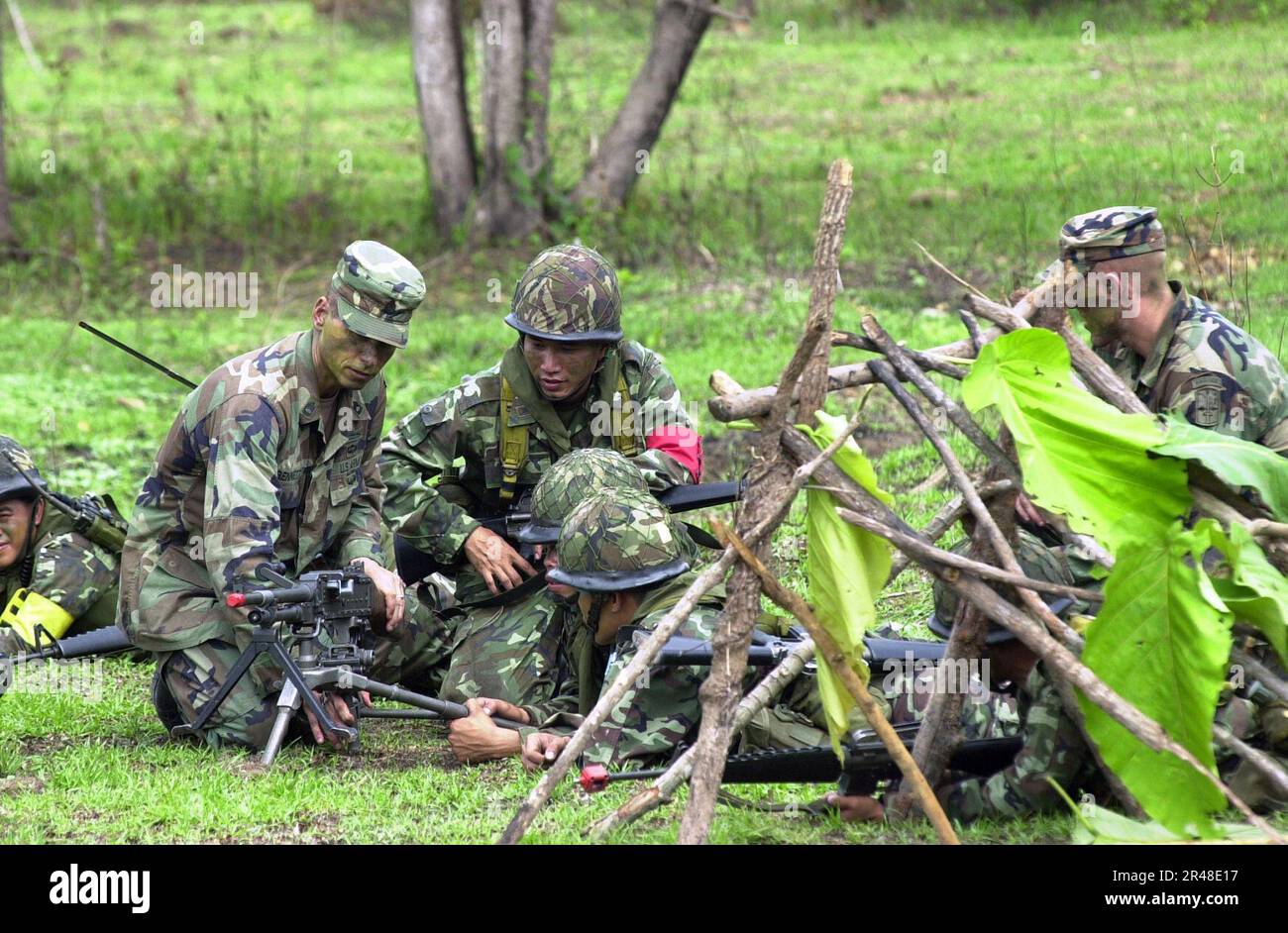 US Army instructs Thai Army 2001 Stock Photo - Alamy
