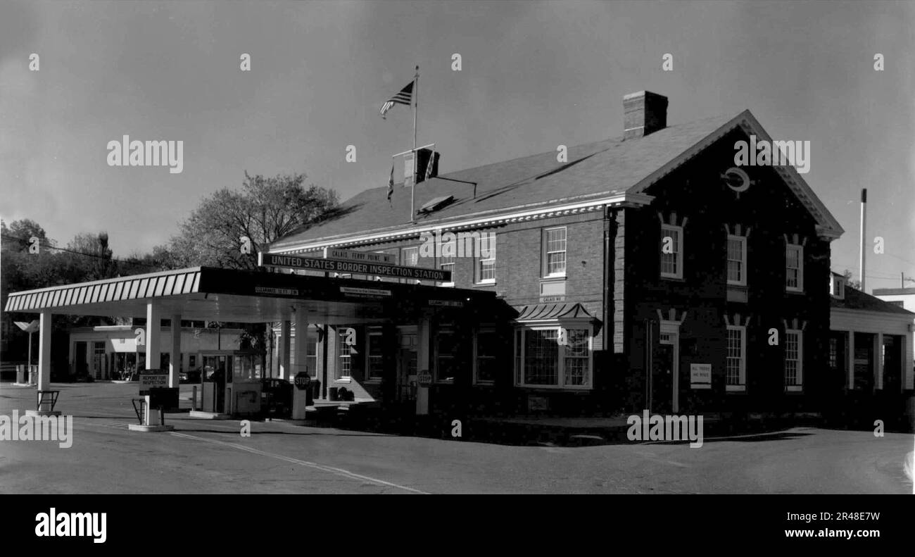 US Border Station at the Calais Ferry Point Bridge Stock Photo - Alamy
