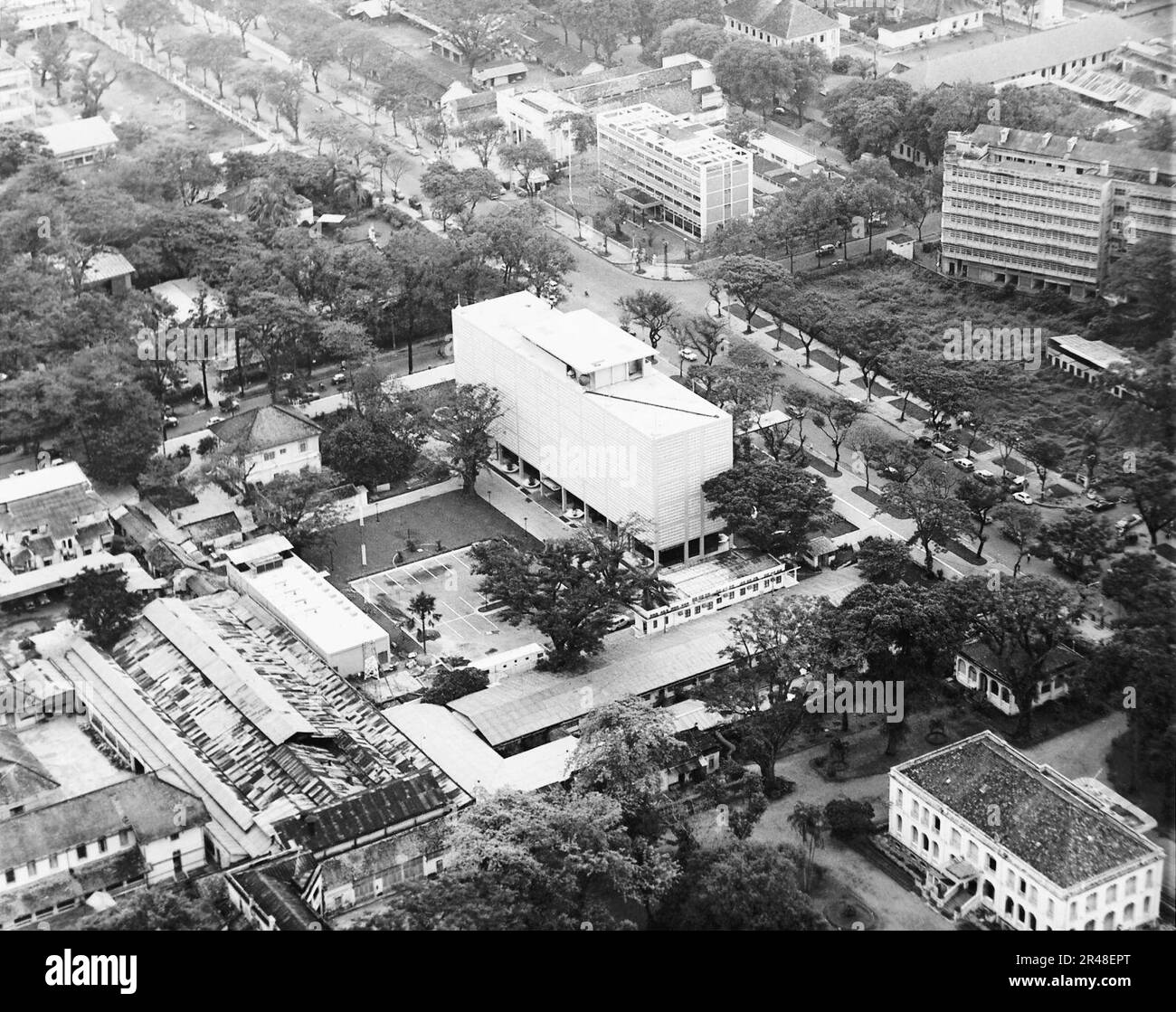 US Embassy Saigon 1967 Stock Photo - Alamy