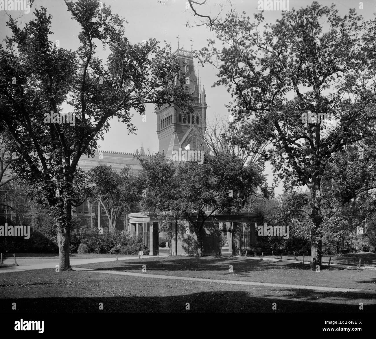 Harvard university gate Black and White Stock Photos & Images - Alamy