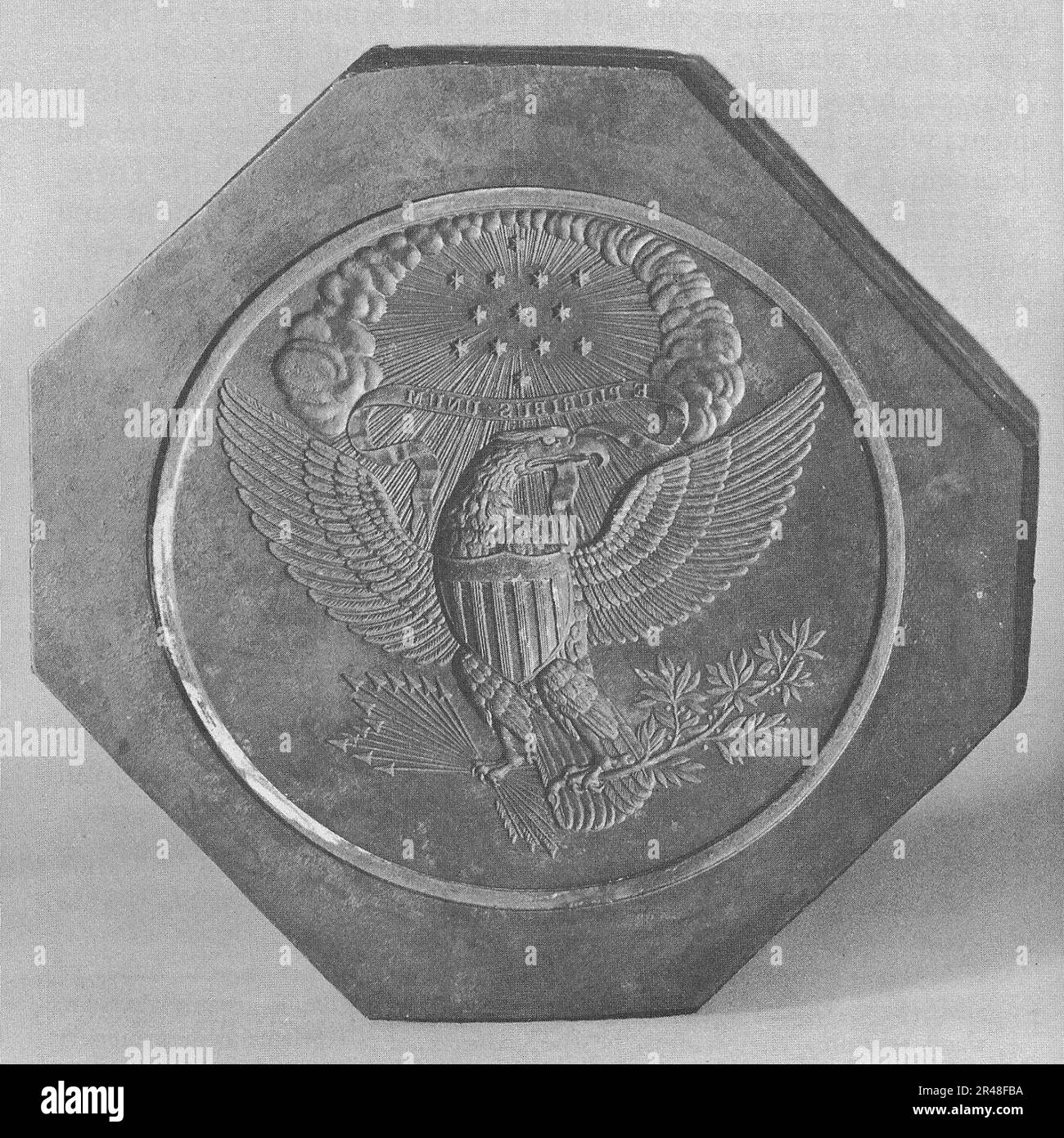 US Masi seal Lewis skippet mold Stock Photo - Alamy