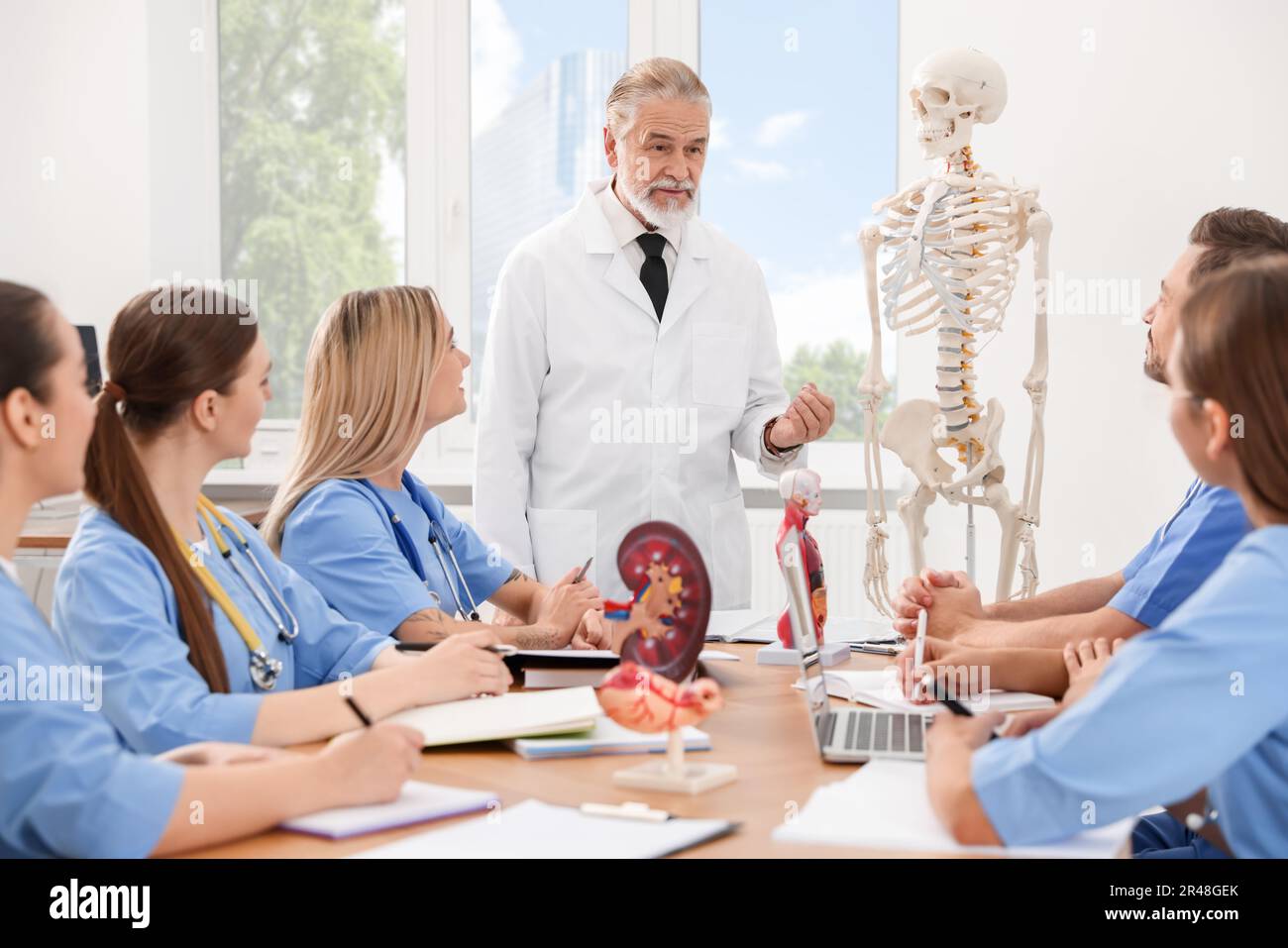Doctor giving lecture for interns in university Stock Photo - Alamy