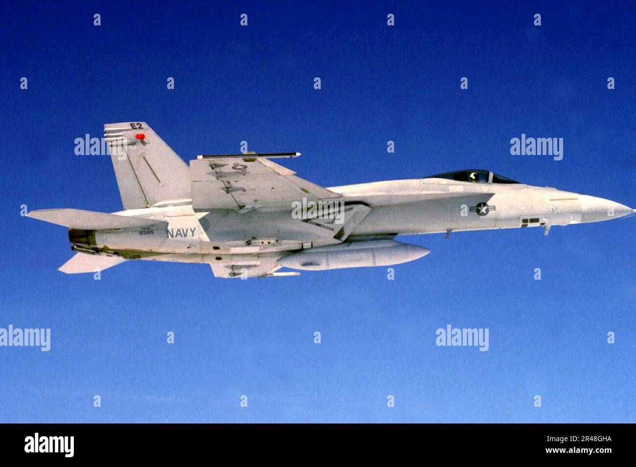US Navy F-A-18E Super Hornet with SHARP Pod attached Stock Photo - Alamy