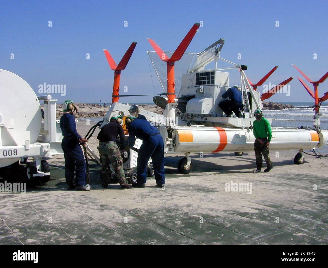 US Navy Minesweeping exercise Stock Photo - Alamy