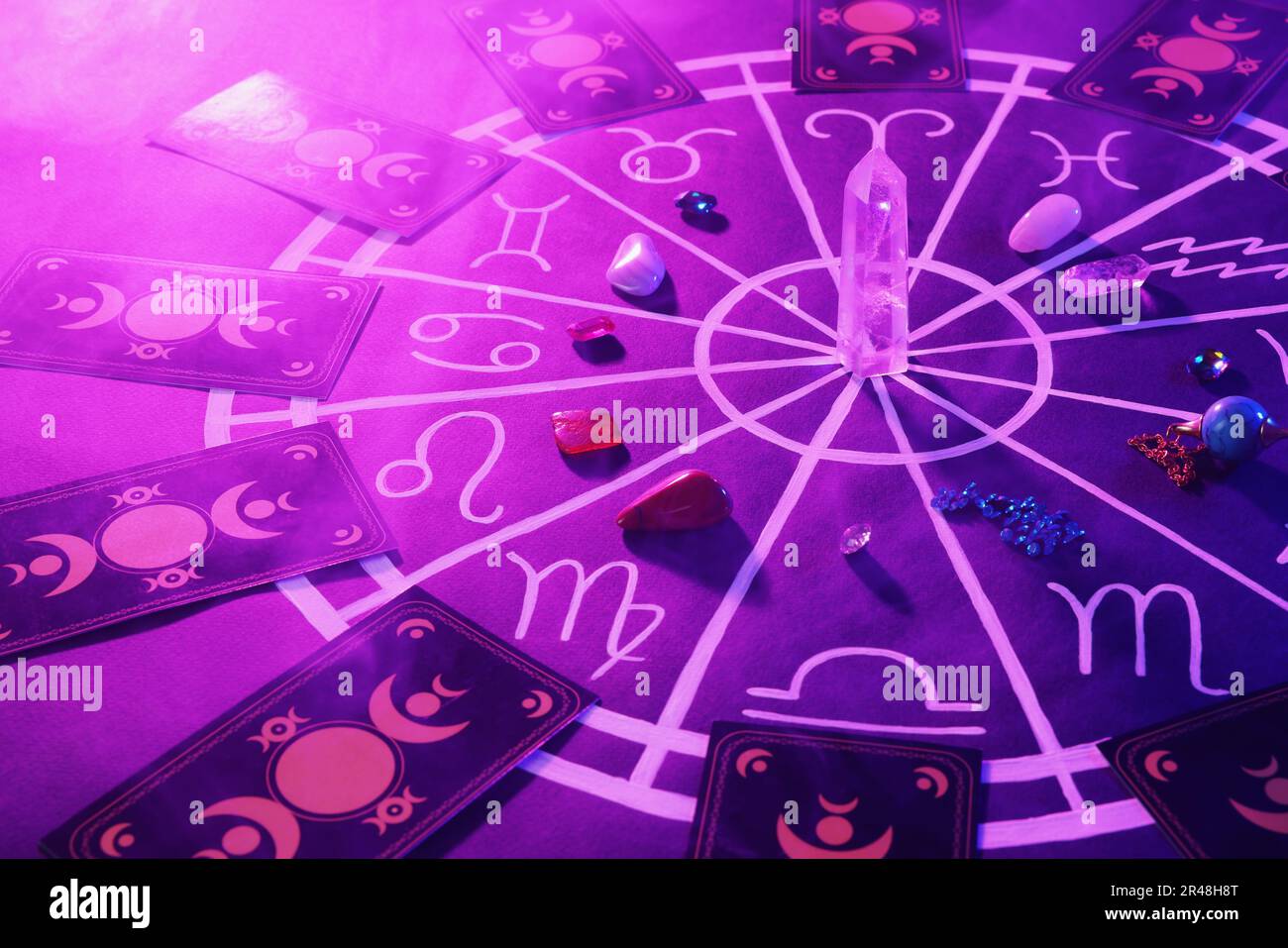 Natural stones for zodiac signs, tarot cards and drawn astrology chart ...