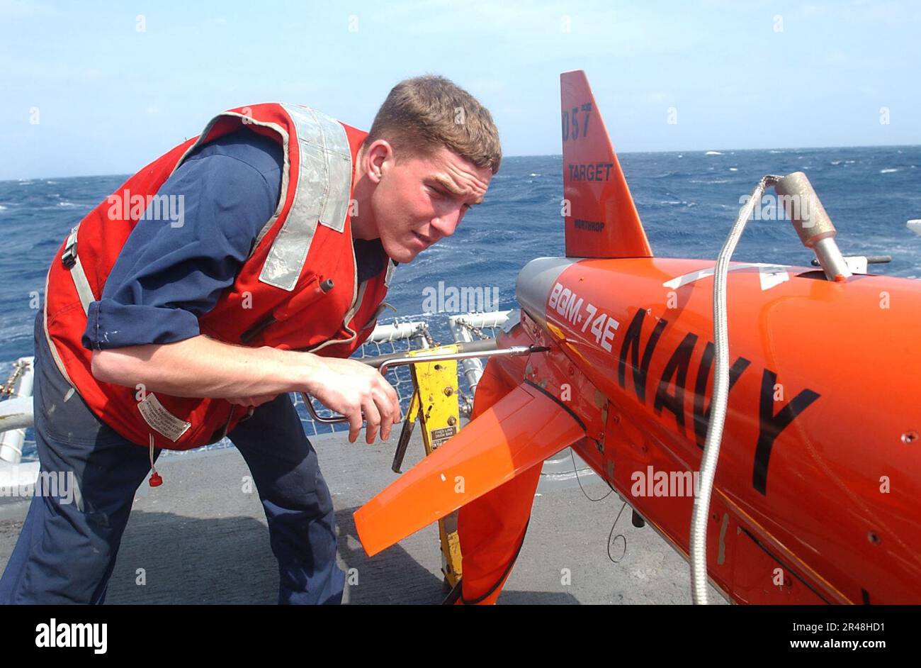 US Navy Target drone assembly aboard FFG 39 Stock Photo - Alamy