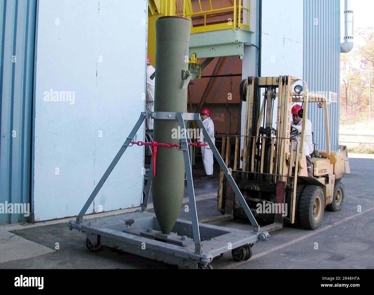 US Navy Thermobaric bomb ready for shipping Stock Photo - Alamy