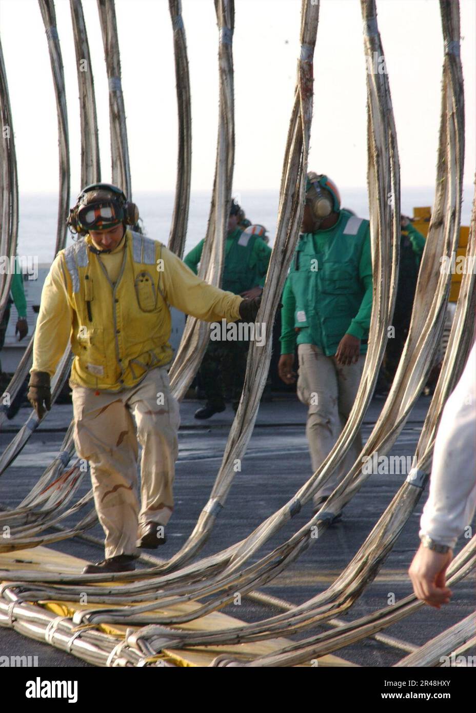 US Navy USS Kennedy - recovery net inspection Stock Photo - Alamy