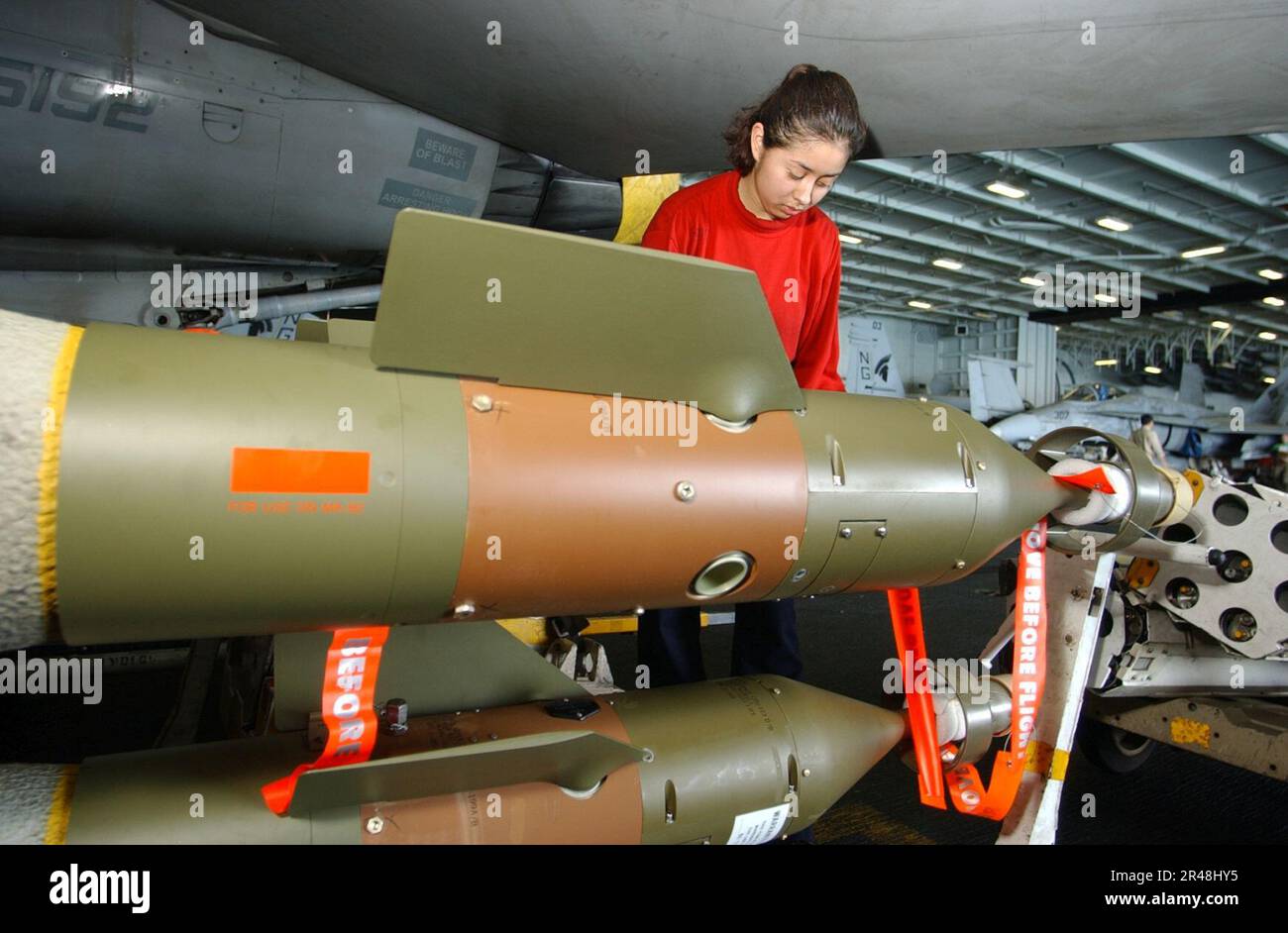 US Navy USS Stennis - GBU-12 laser guided bombs Stock Photo - Alamy