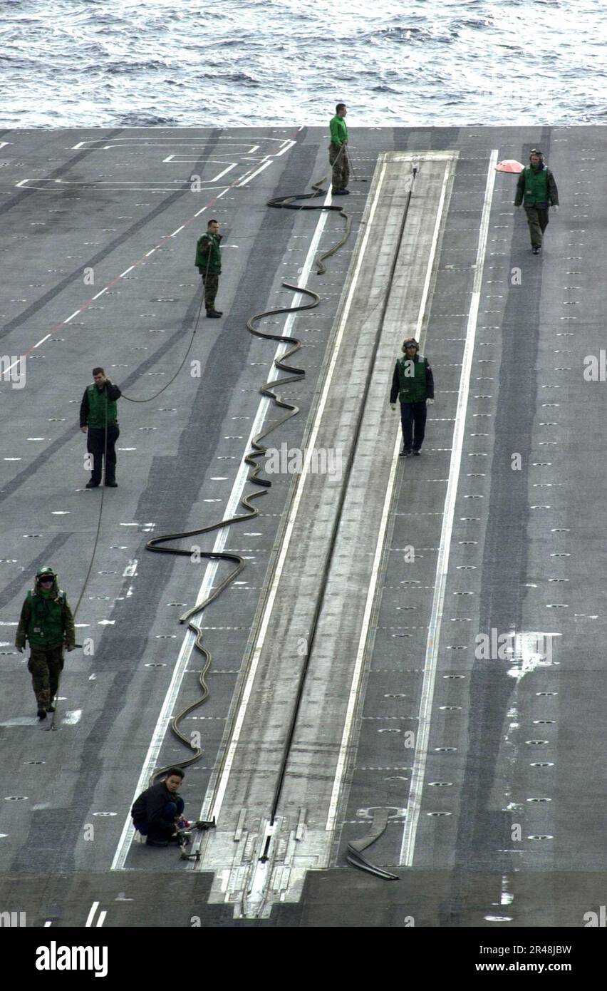 US Navy USS KItty Hawk - Catapult Prep Stock Photo - Alamy