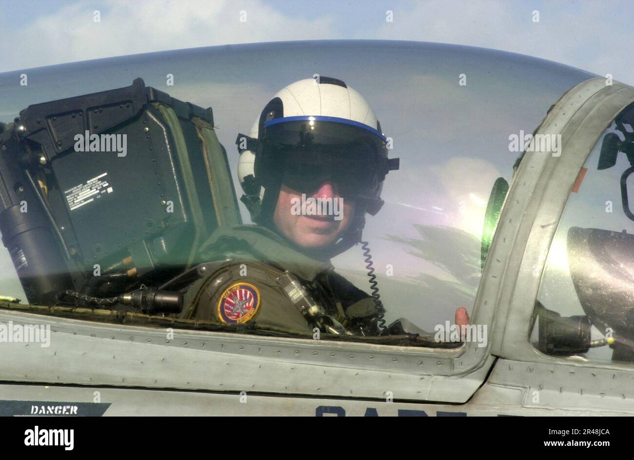 US Navy USS Kitty Hawk - F-A-18 pilot Stock Photo - Alamy