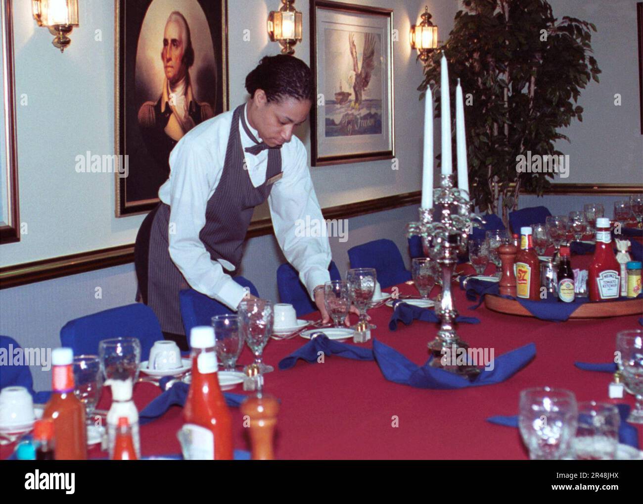 US Navy Mess Stock Photo - Alamy