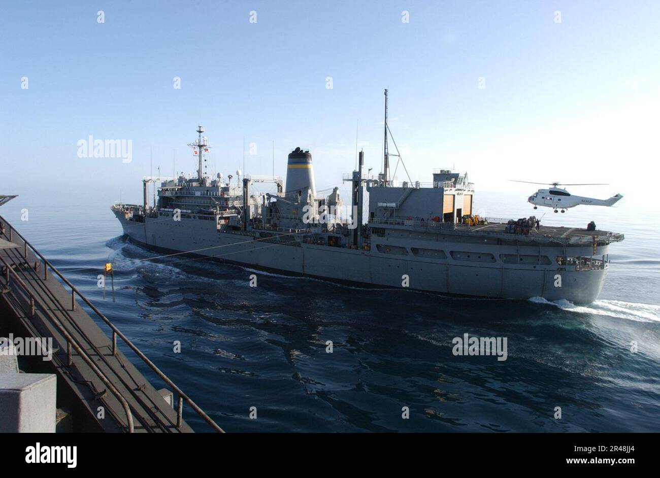 US Navy USNS Spica - unrep Stock Photo - Alamy