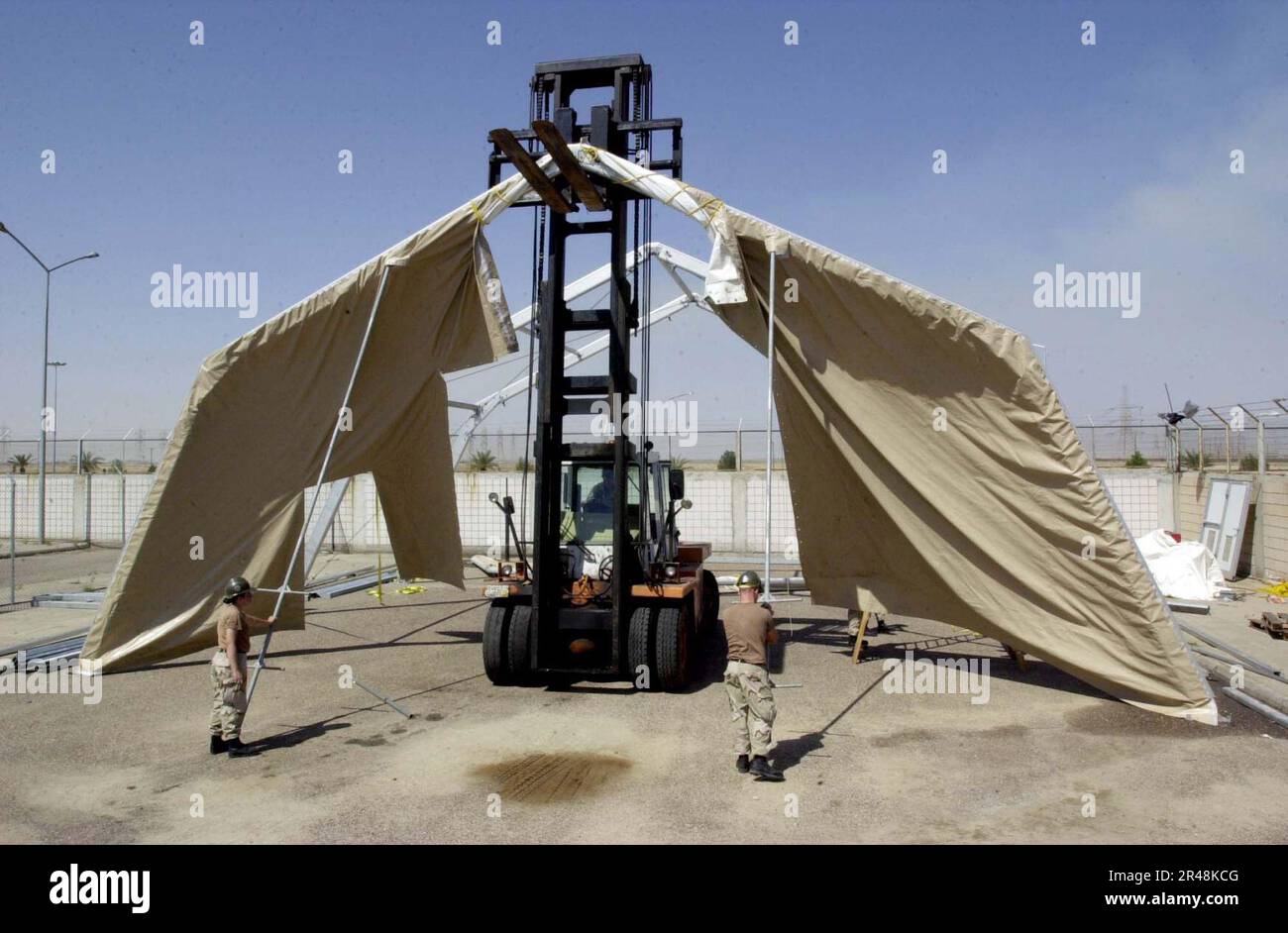US Navy Forward deployed area - NMCB-40 Stock Photo - Alamy