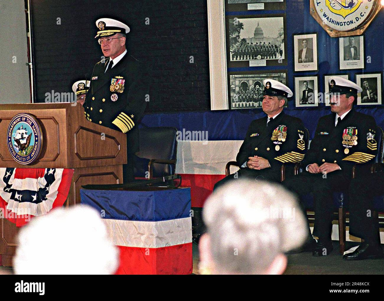 Office of the mcpon hi-res stock photography and images - Alamy