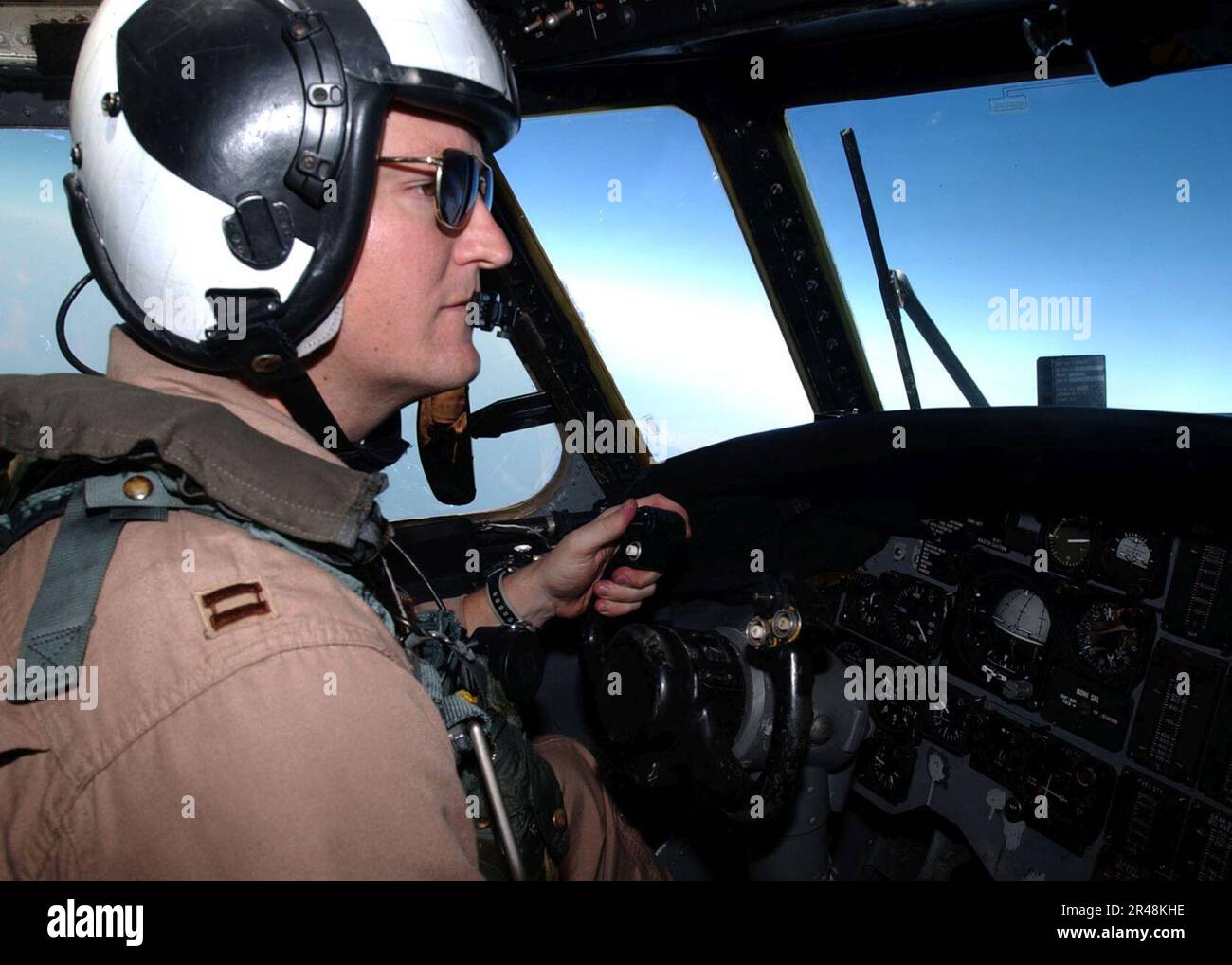 US Navy E-2C - combat mission Stock Photo - Alamy