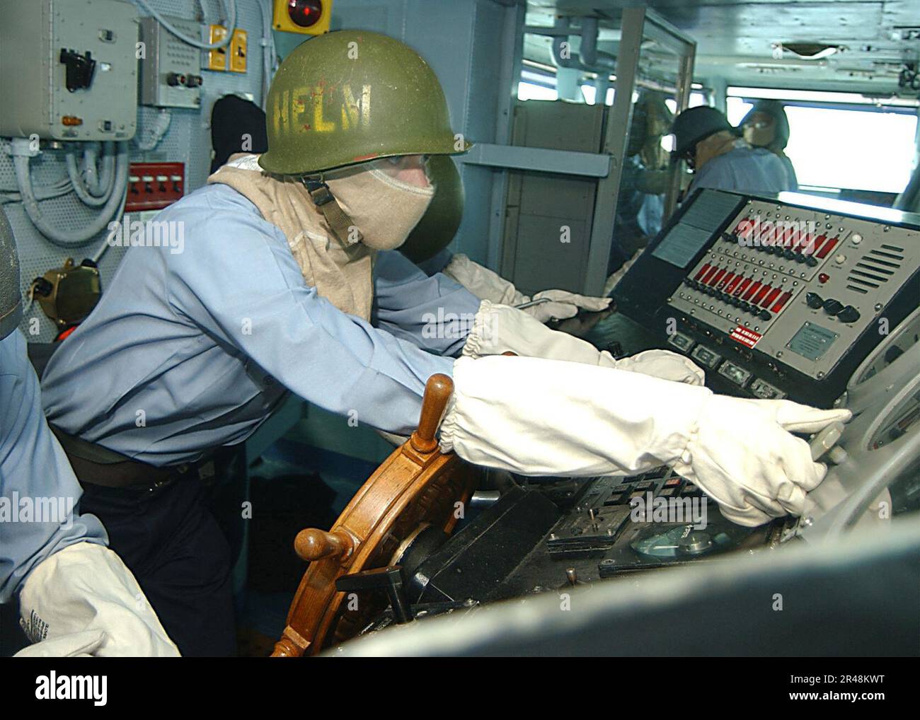 US Navy USS Washington - at the helm Stock Photo - Alamy