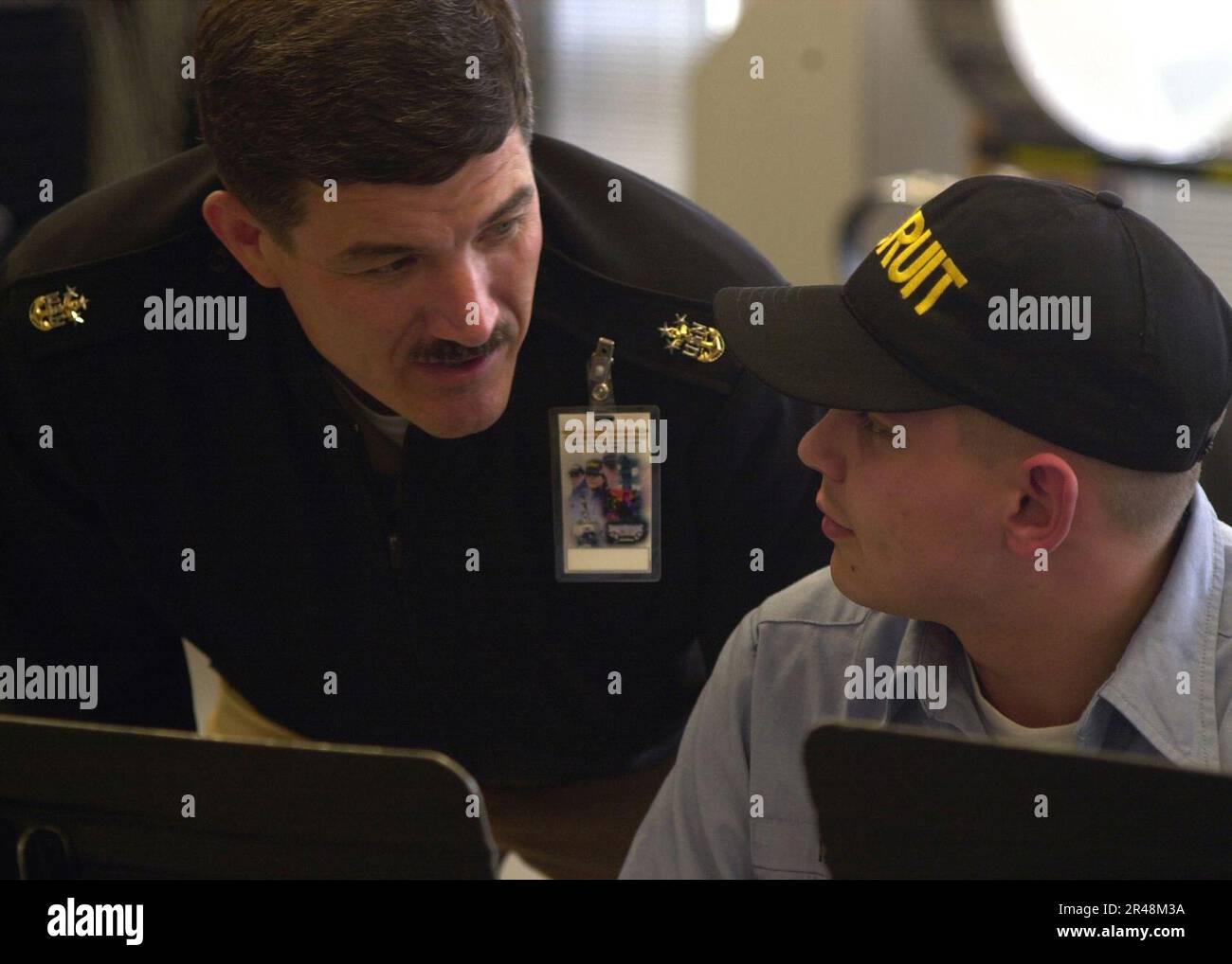 US Navy RTC Great Lakes - MCPON with recruits Stock Photo - Alamy