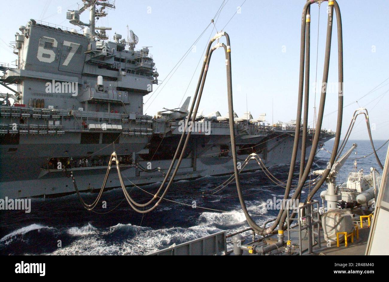 US Navy USS Seattle - unrep with USS Kennedy Stock Photo - Alamy