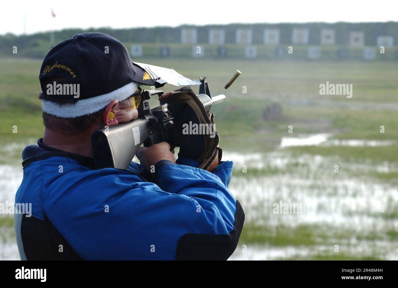 US Navy 2002 Atlantic Fleet Rifle and Pistol Championships Stock Photo ...