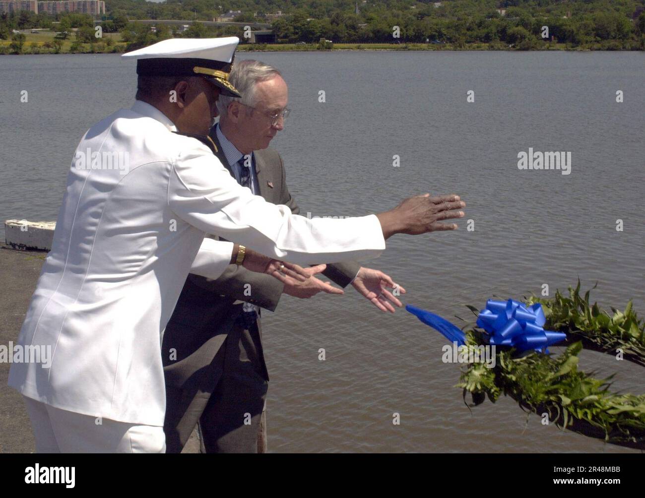US Navy Memorial Service Ceremony Stock Photo - Alamy