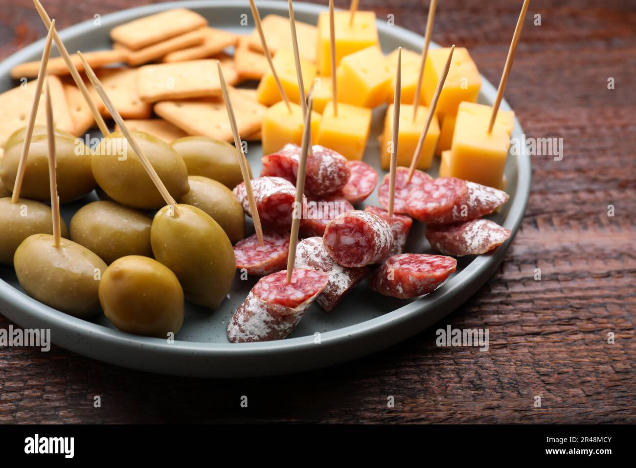 Toothpick appetizers hi-res stock photography and images - Alamy