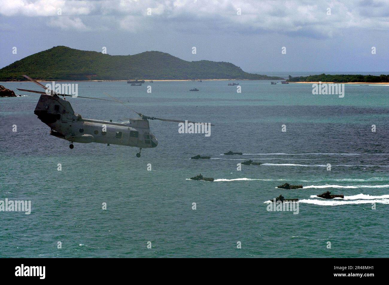 US Navy Cobra Gold - amphibious landing Stock Photo - Alamy