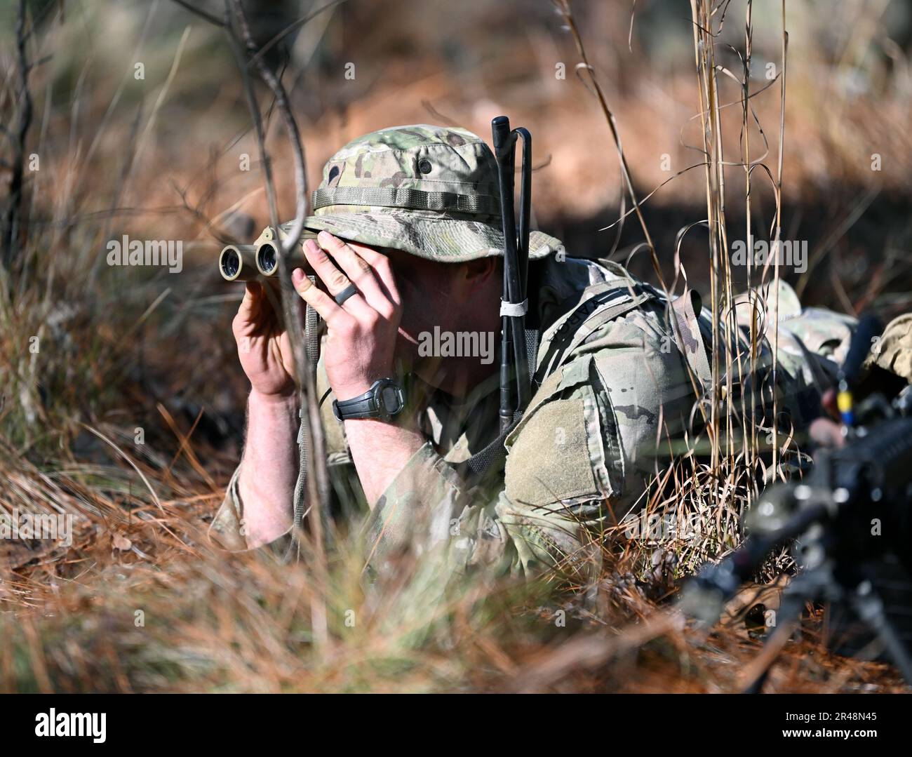 A Soldier assigned to the U.S. Army John F. Kennedy Special Warfare ...