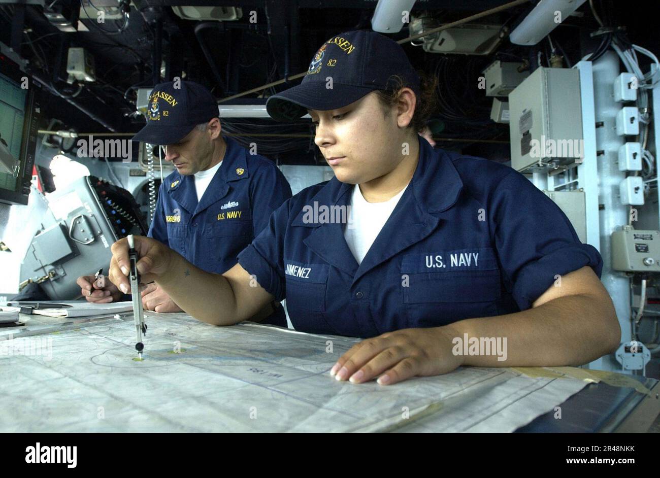 US Navy Aboard the guided missile destroyer USS Lassen (DDG 82 Stock ...