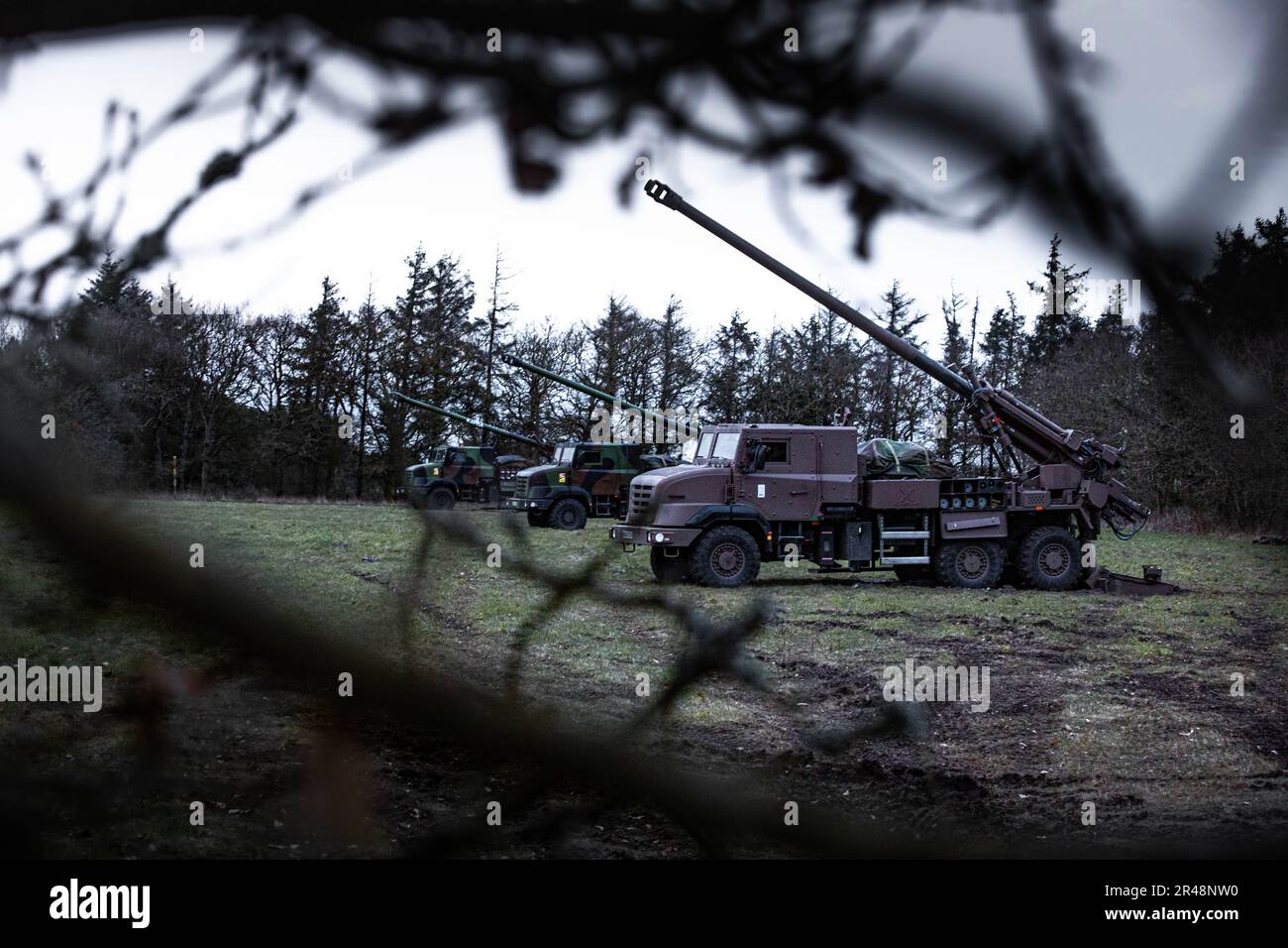 Krab howitzer hi-res stock photography and images - Alamy