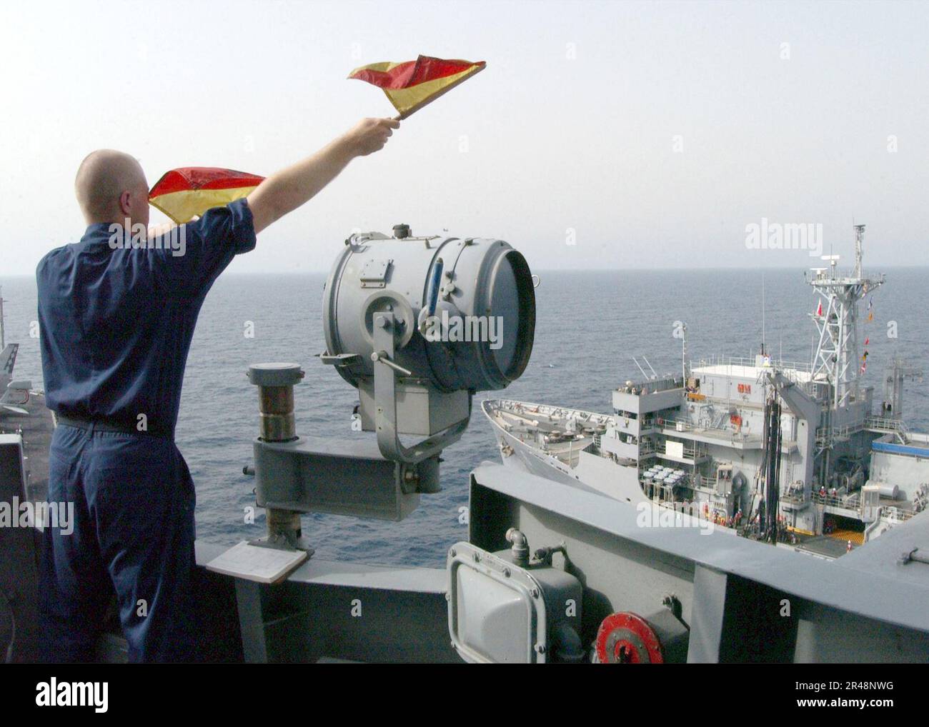 US Navy USS Washington - unrep Stock Photo - Alamy