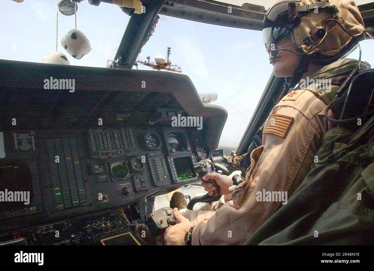 US Navy Vertrep Stock Photo - Alamy