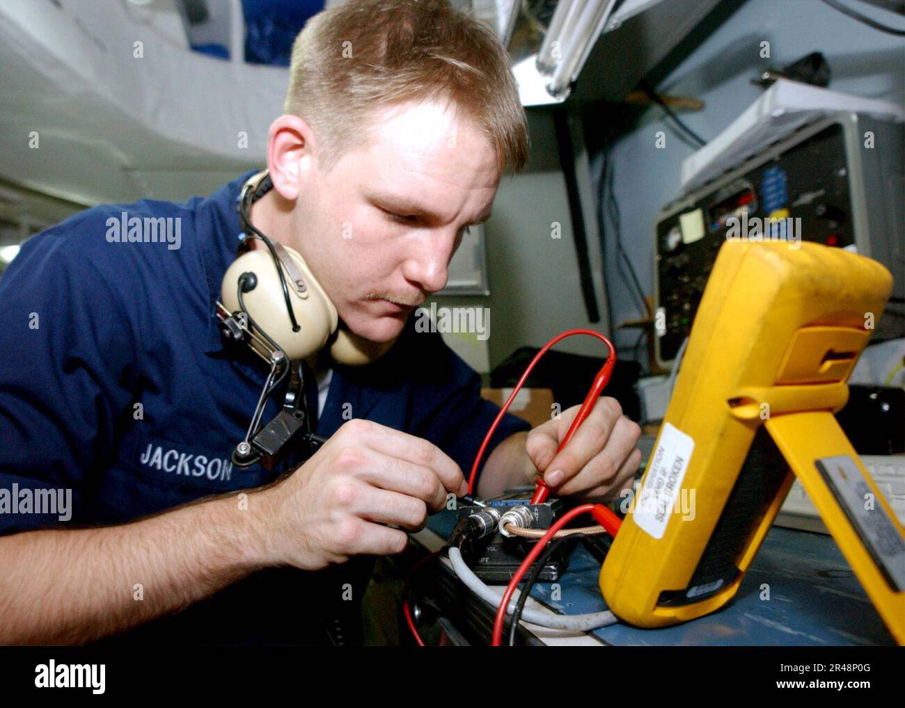 US Navy USS Washington - radio calibration Stock Photo - Alamy