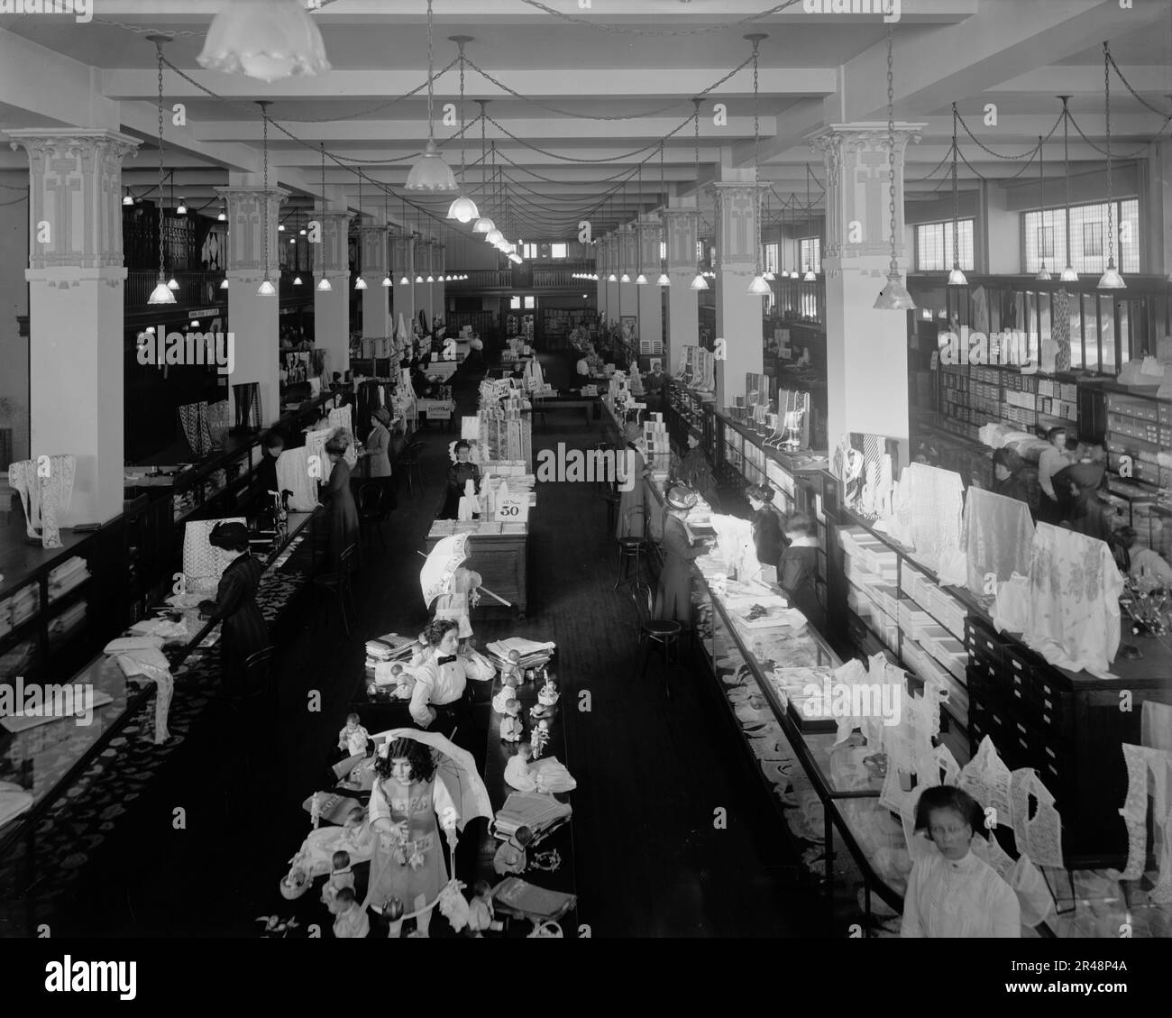 Elliott, Taylor, Woolfenden, first floor from front, Detroit, Mich ...