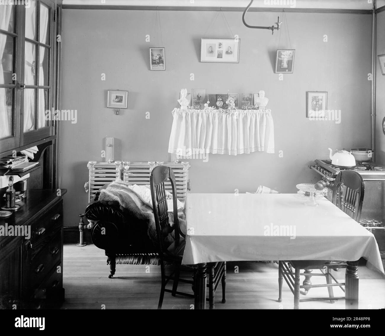 Tenement house new york hi-res stock photography and images - Alamy